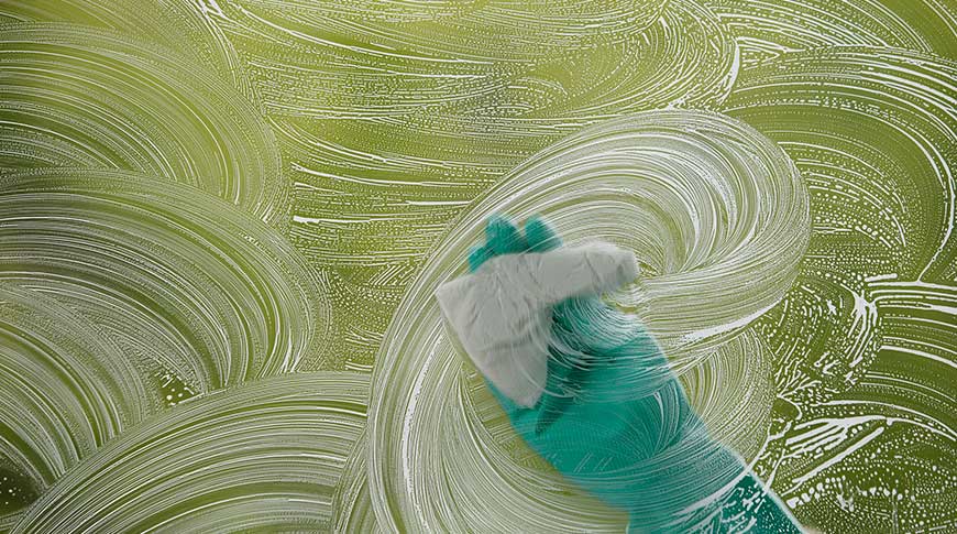 Streak-free, Clear Window Cleaning - HOT Cleaning Services